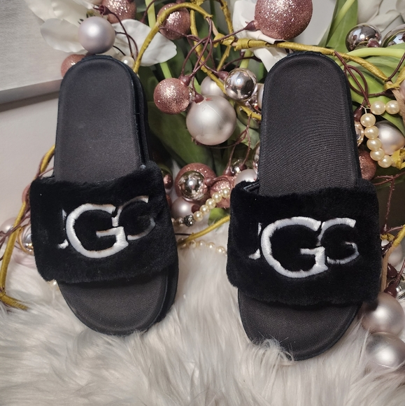 UGG | Shoes | Ugg Laton Fur Women Slide Brand New | Poshmark